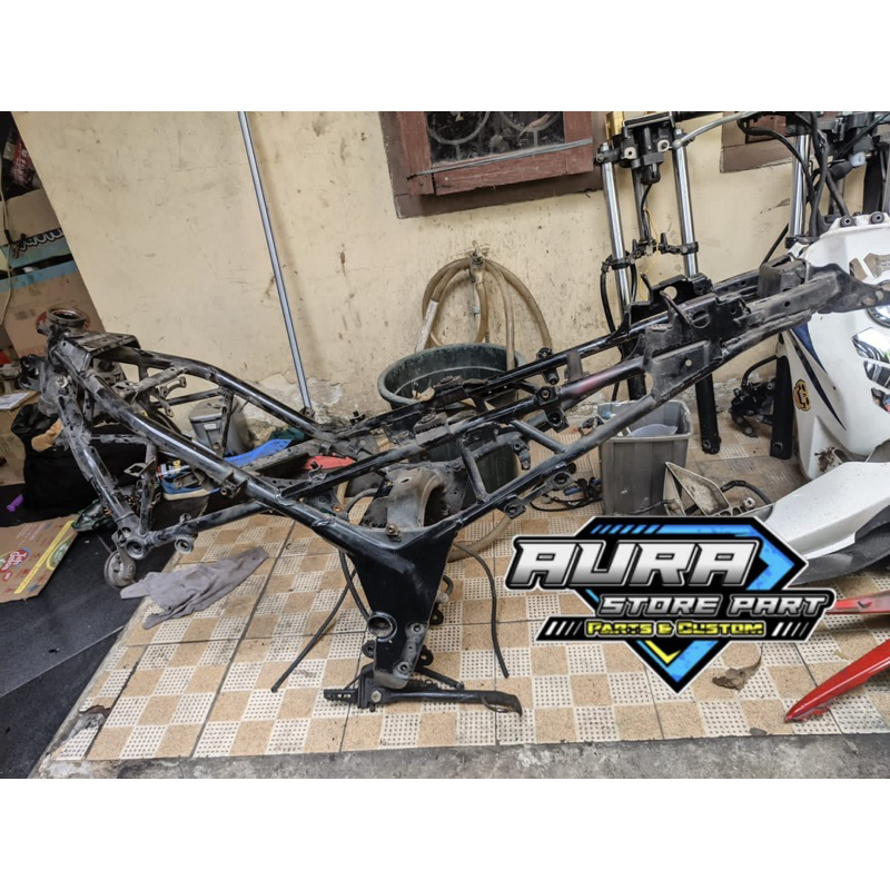 Jual rangka frame cbr 150r facelift k45g cbr led | Shopee Indonesia