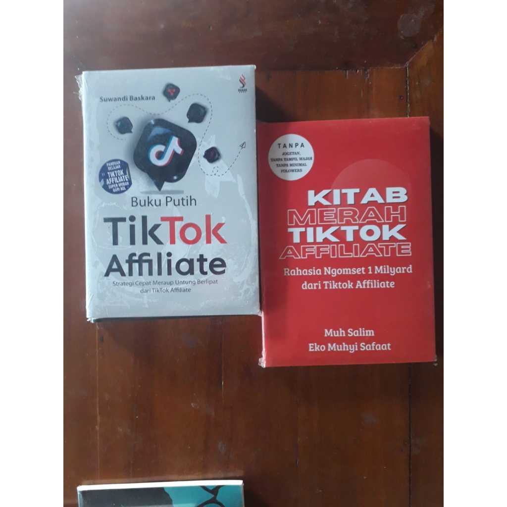 Jual paket 2 buku putih tiktok dan kitab merah tiktok | Shopee Indonesia