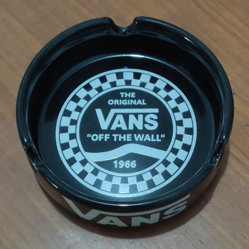 Jual Vans Asbak Keramik Logo Permanen Anti Gores Anti Api Seumur ...