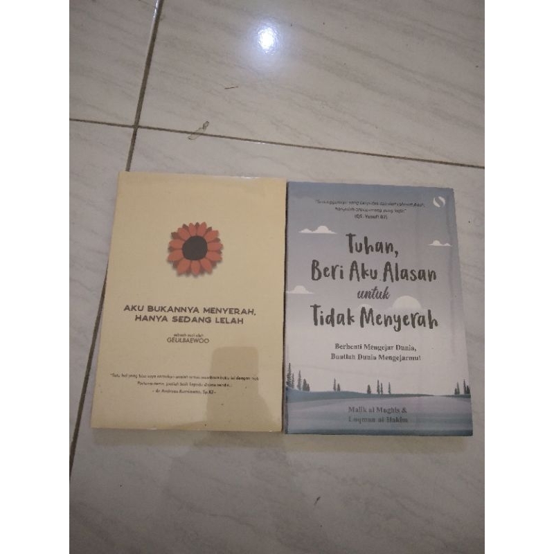 Jual Paket Buku Bukannya Menyerah dan Buku Tuhan Beri Aku Alasan Untuk ... Jual Paket Buku Bukannya Menyerah dan Buku Tuhan Beri Aku Alasan Untuk ...