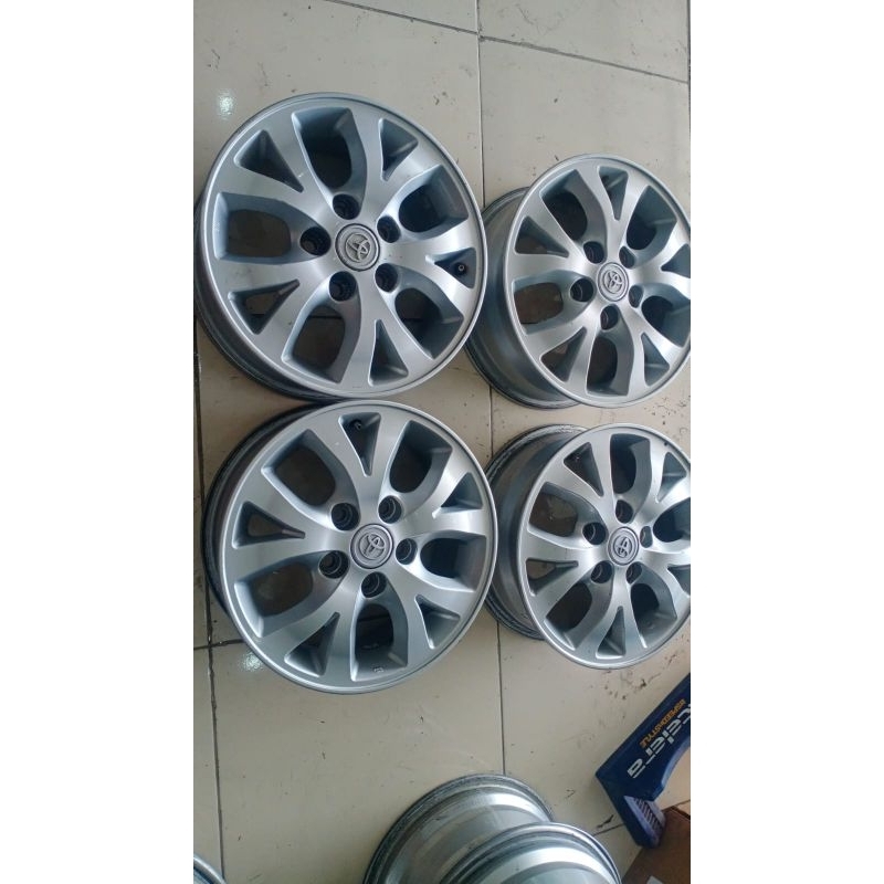 Jual velg original inova ring 15 pcd 5x114 cocok Inova Rush Terios dll ...