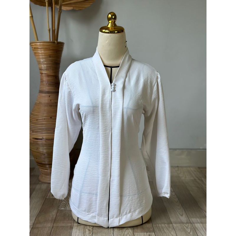 Jual kebaya kartini crinkle airflow variasi kancing bungkus model ...