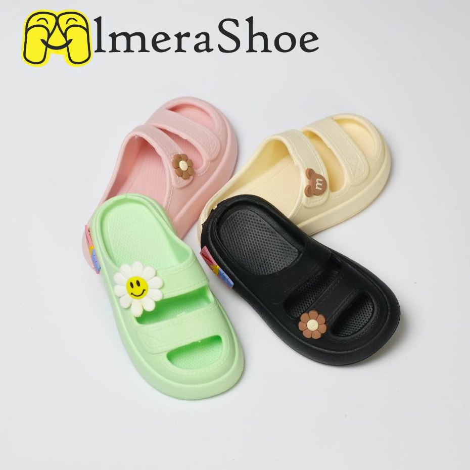 Jual SENDAL KARET ANAK CEWE USIA 1-5 TAHUN GAMBAR BERUANG DAN BUNGA ...