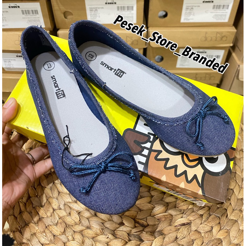 Jual Sepatu smart fit warna denim size 31 saja original sale|| Sepatu ...
