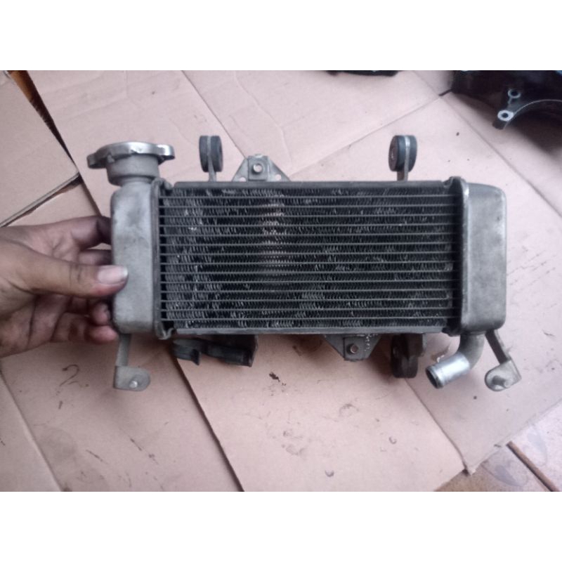 Jual radiator yamaha R15 V3 VVA original | Shopee Indonesia