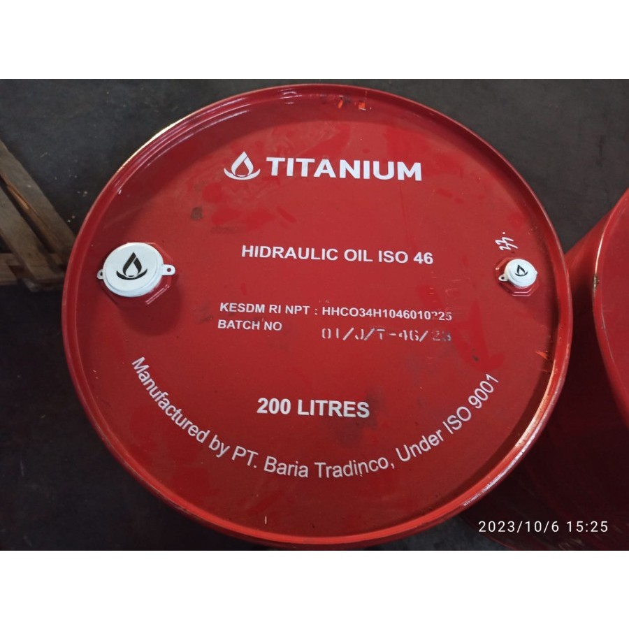 Jual Oli Titanium Hydraulic ISO 46 , 200 Liter (drum) Toko Surabaya ...