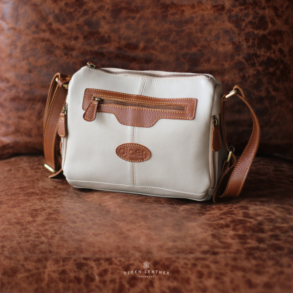 Jual Tas selempang kulit sapi asli Cosmic Bag by Djoen Leather | Shopee ...