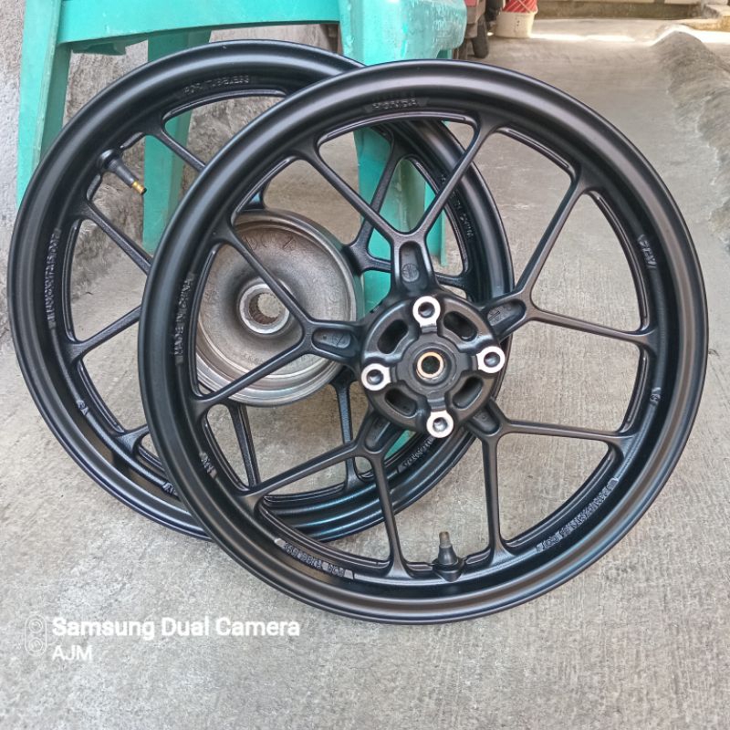 Jual Velg orginal vario 125 led old bekas pnp vario 150 | Shopee Indonesia