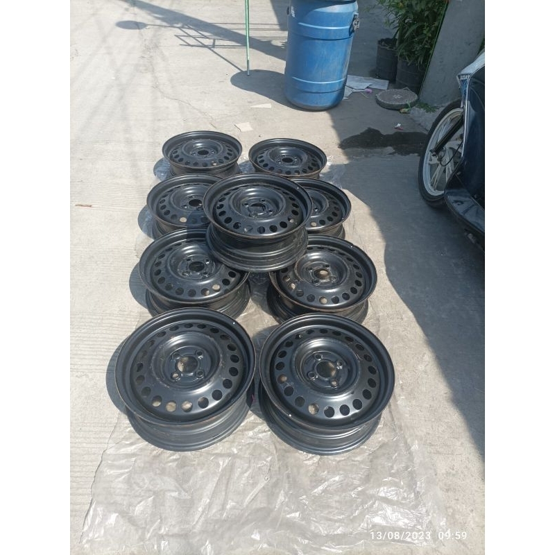 Jual velg kaleng r15 pcd 4*100 lebar 5,5 | Shopee Indonesia