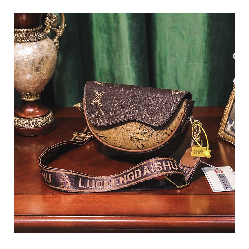 Jual Tas Premium Daishu Selempang Wanita J-36082 (Free Paperbag Daishu ...