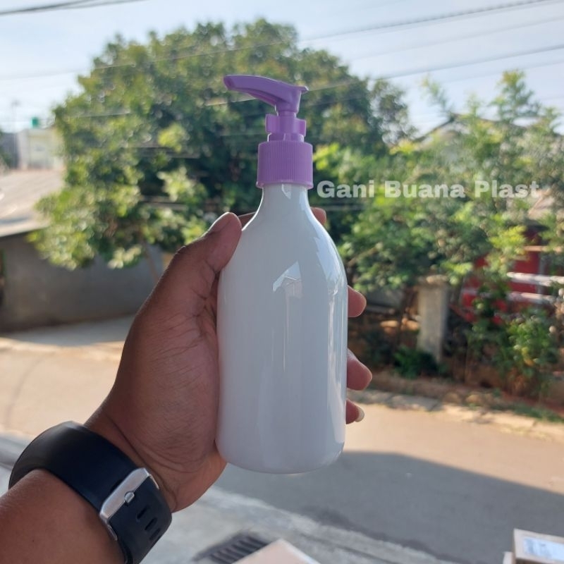 Jual BOTOL PUMP 300ML SCR PUTIH TUTUP PUMP CLIP VARIAN WARNA/BOTOL SABUN 300ML | Shopee Indonesia