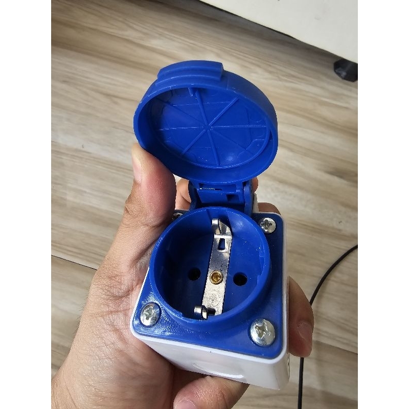 Jual Surface Mounting Wall Socket 2P 2pin 16A 16 Amper Ewig E112 ...
