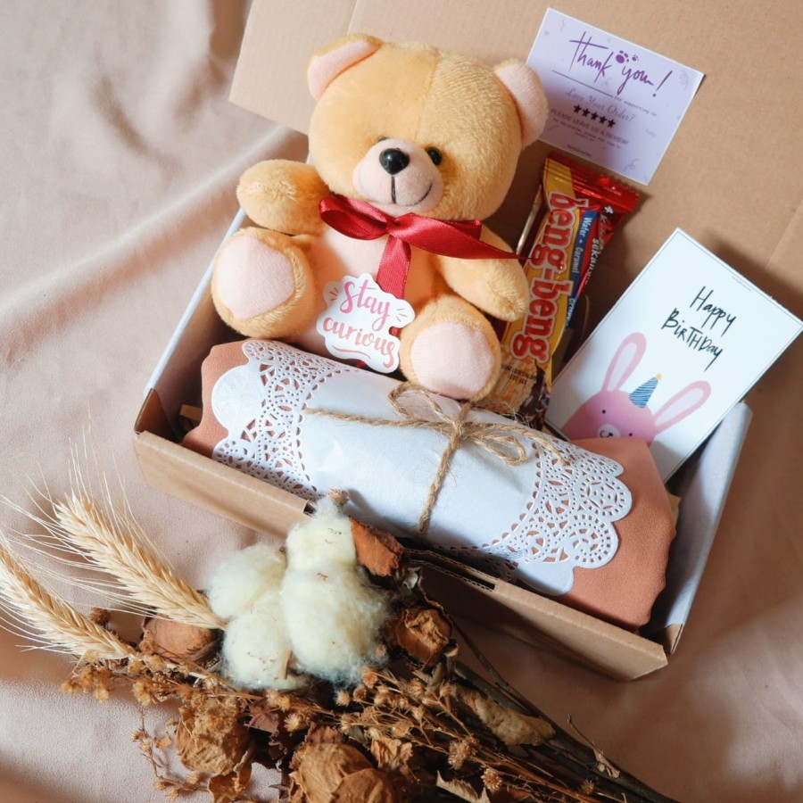 Jual TERMURAH!!! Gambar KADO ULANG TAHUN CEWEK HAMPERS HIJAB GIFTBOX ...