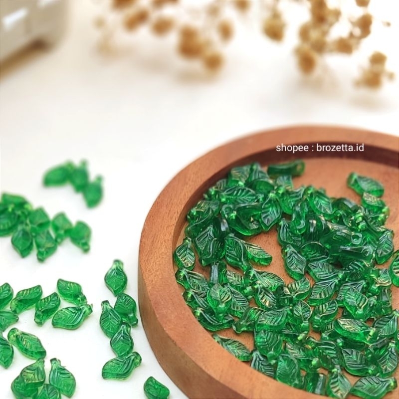 Jual 25gram manik daun kecil untuk merangkai gelang diy craft brozetta ...