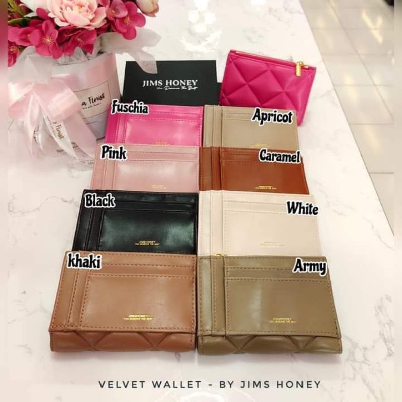 Jual Velvet Wallet by JimsHoney. Dompet lipat simple cocok untuk sehari ...