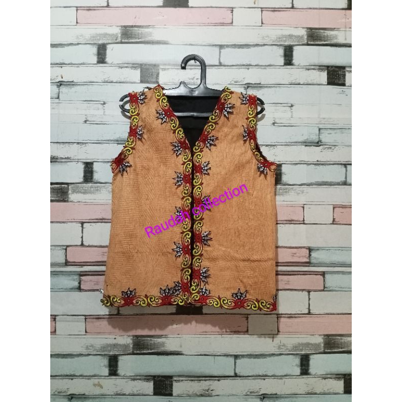 Jual Rompi kulit kayu khas dayak | Shopee Indonesia