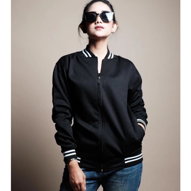 Jual Jaket Baseball Varsity Resleting Polos pul Hitam lis putih Size M ...