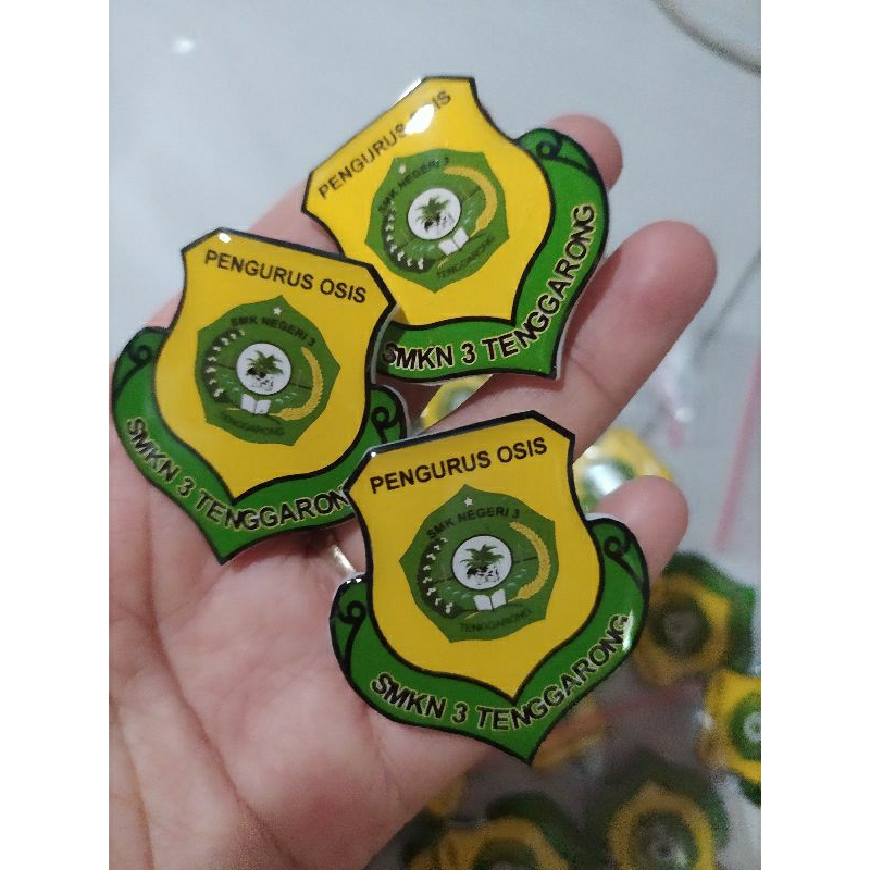 Jual Pin Osis , Pink PMR, Pin MPK SMK SMA Logo OSIS Custom Nama Sekolah ...