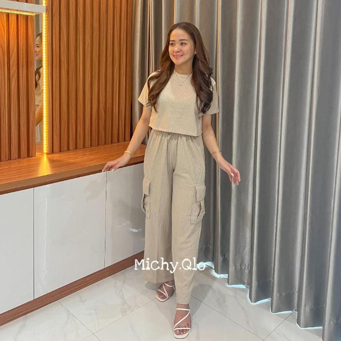 Jual [ VELOERA.CO ] Helena - Cargo Set Kekinian/ Basic Set Baju Rajut dan Celana Cocok Christmas ...