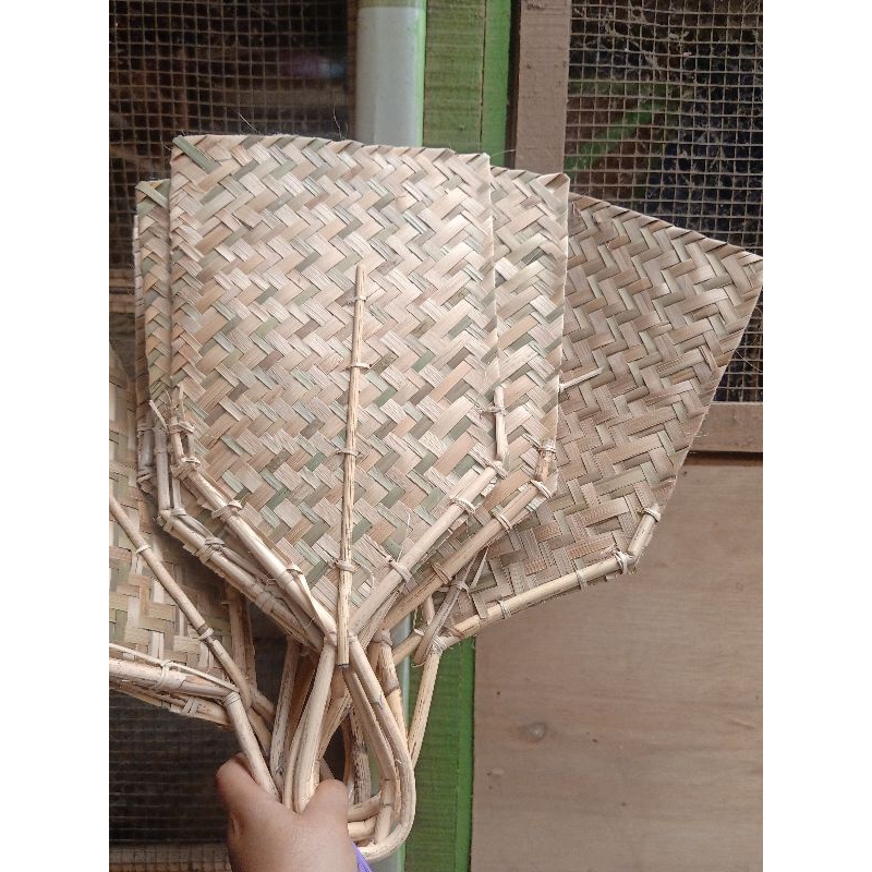 Jual Aneka Kipas Bambu Kipas Tangan Tradisional Kipas Sate | Shopee ...