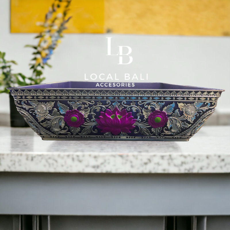 Jual Bokor kotak ukiran bali prada 30cm | Shopee Indonesia