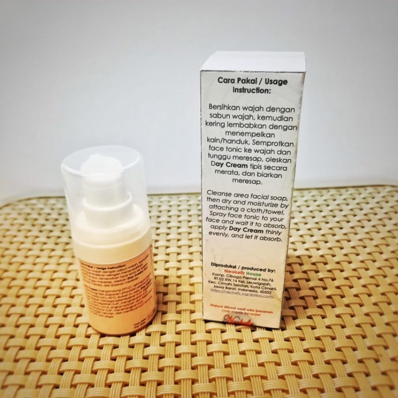 Jual Day Cream 15 gram - Extra Probiotik untuk Menjaga Kelembaban Kulit ...