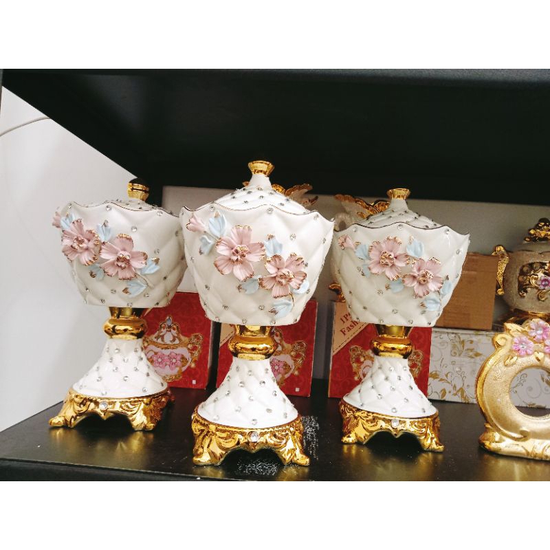 Jual pajangan keramik porselen mewah set 3 / pajangan keramik import ...