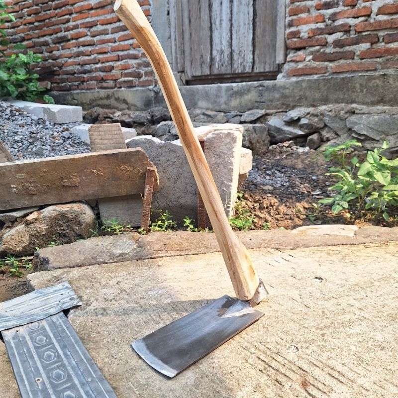 Jual Cangkul sawah anti lengket baja asli-pacul berkebun model ganclong ...