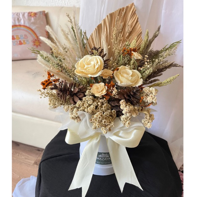 Jual jumbo Bloom box dried flower mix Articifial flower Kado wisuda ...