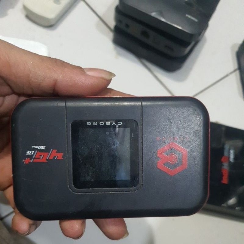 Jual Modem MIFI CYBORG MR 88 SUPPORT ALL FREKUENSI 4G LTE | Shopee ...