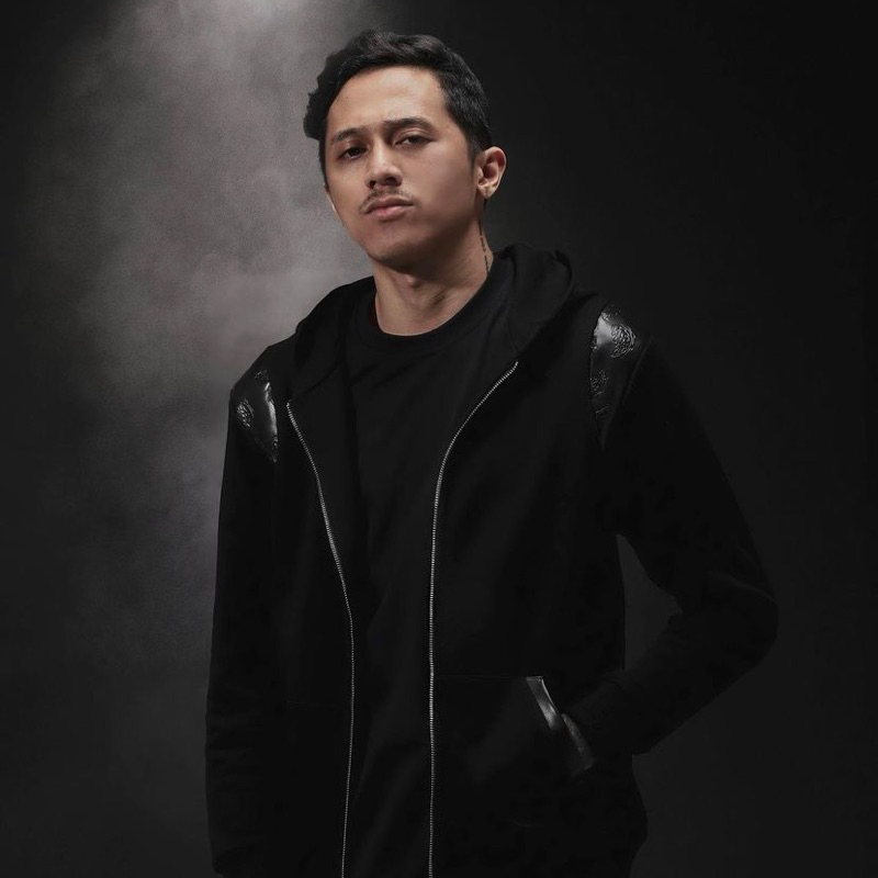 Jual Rucas x Bimopd / Season 13 Platinum Silver Leather Jeans / Season ...