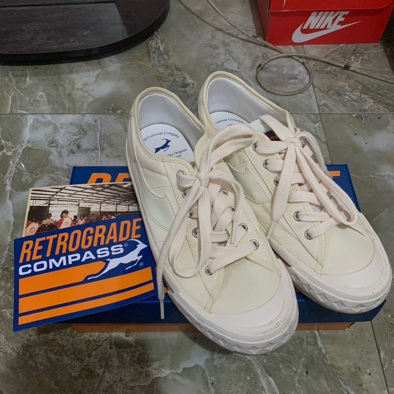 Jual Sepatu Compass Retrograde | Shopee Indonesia
