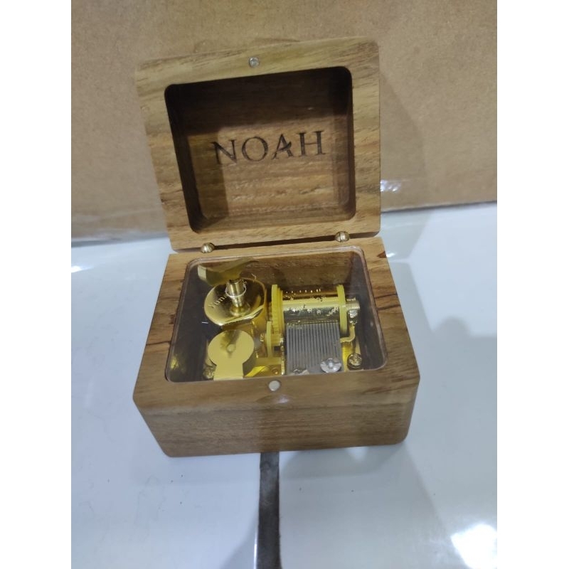 Jual Kotak Musik / Music Box NOAH " Suara Dalam Kepala " READY | Shopee ...