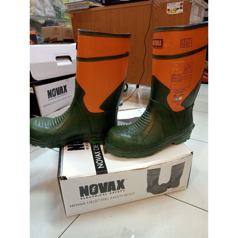 Jual JUAL SEPATU BOOT NOVAX ANTI LISTRIK 20KV / JUAL SEPATU BOOT NOVAX ANTI LISTRIK / JUAL ...
