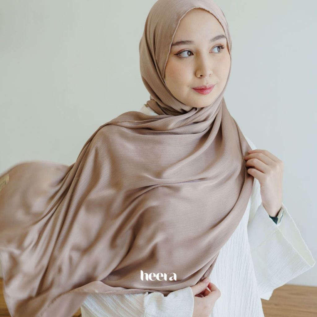 Jual heera Muslimwear - Nafta Pashmina Silk Premium (Luxury Silk Shawl ...