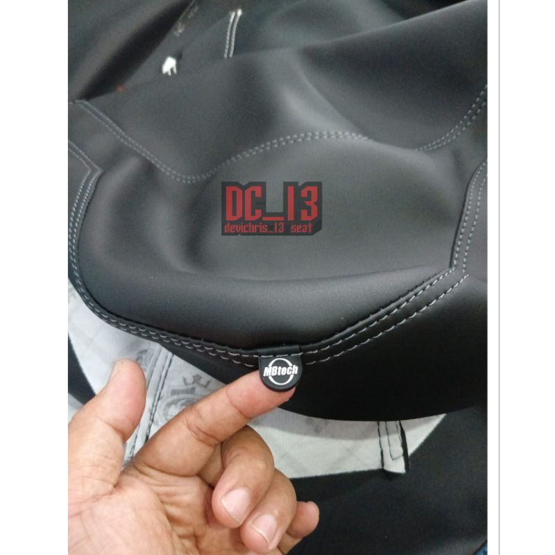 Jual KULIT KAIN JOK MOTOR MBTECH PREMIUM CARRERA VARIO BEAT SCOOPY NMAX ...