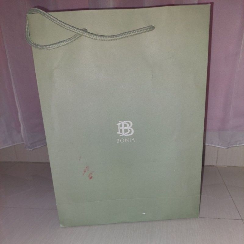 Jual Paperbag BONIA logo baru | Shopee Indonesia