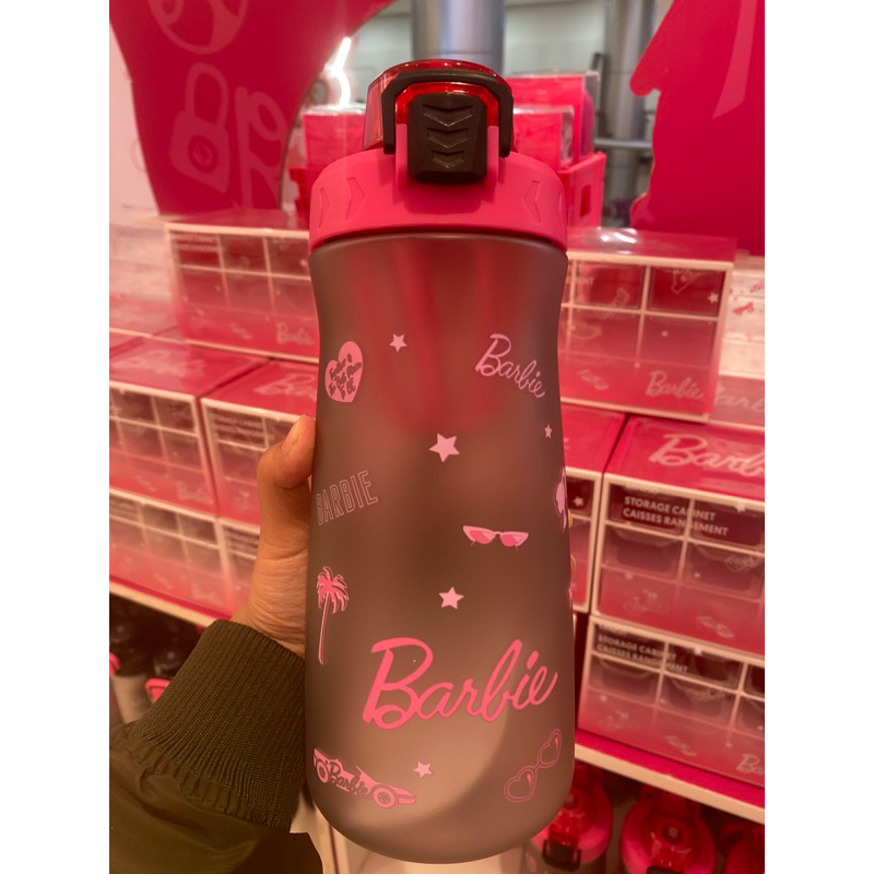 Jual Miniso X Barbie Botol Minum Black Pink 1,1 liter | Shopee Indonesia