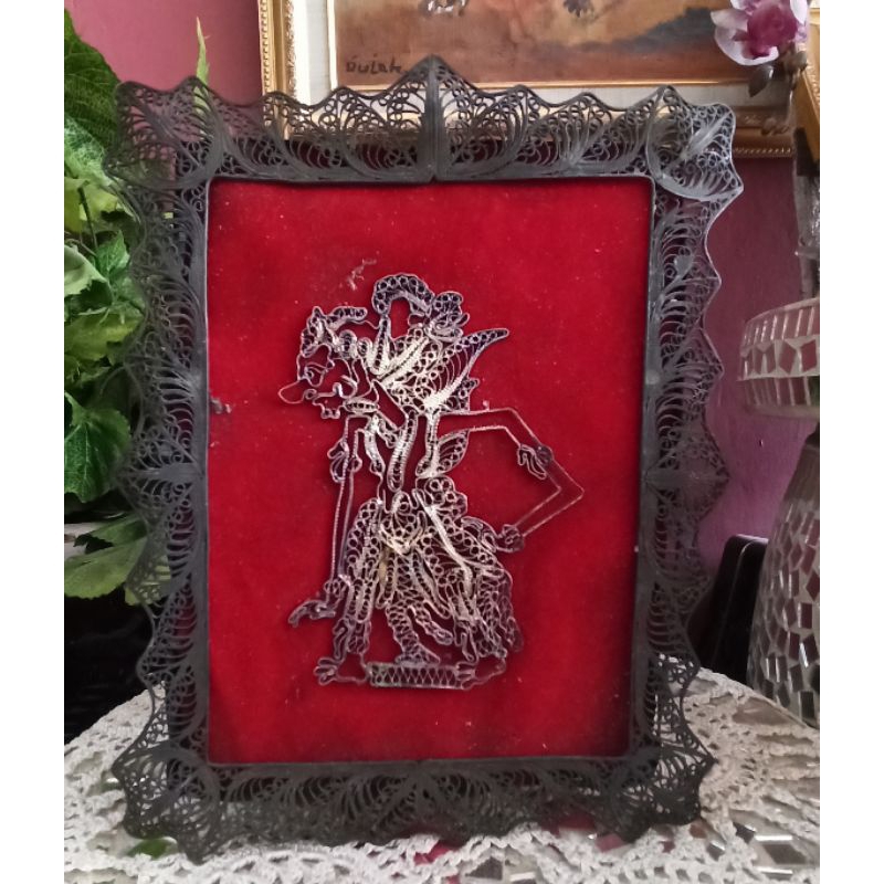 Jual Pajangan Dinding Antik Wayang kuno Perak lawas Jadul warna kusam ...