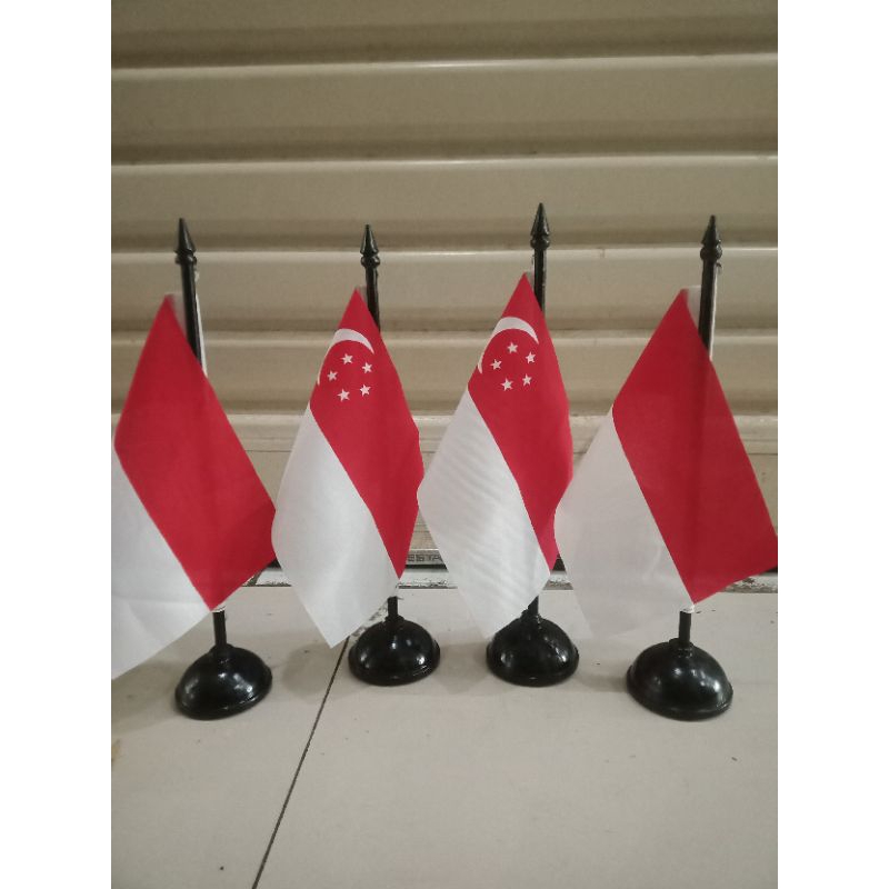 Jual tiang kayu bendera indonesia dan singapura ready stock bahan satin ...