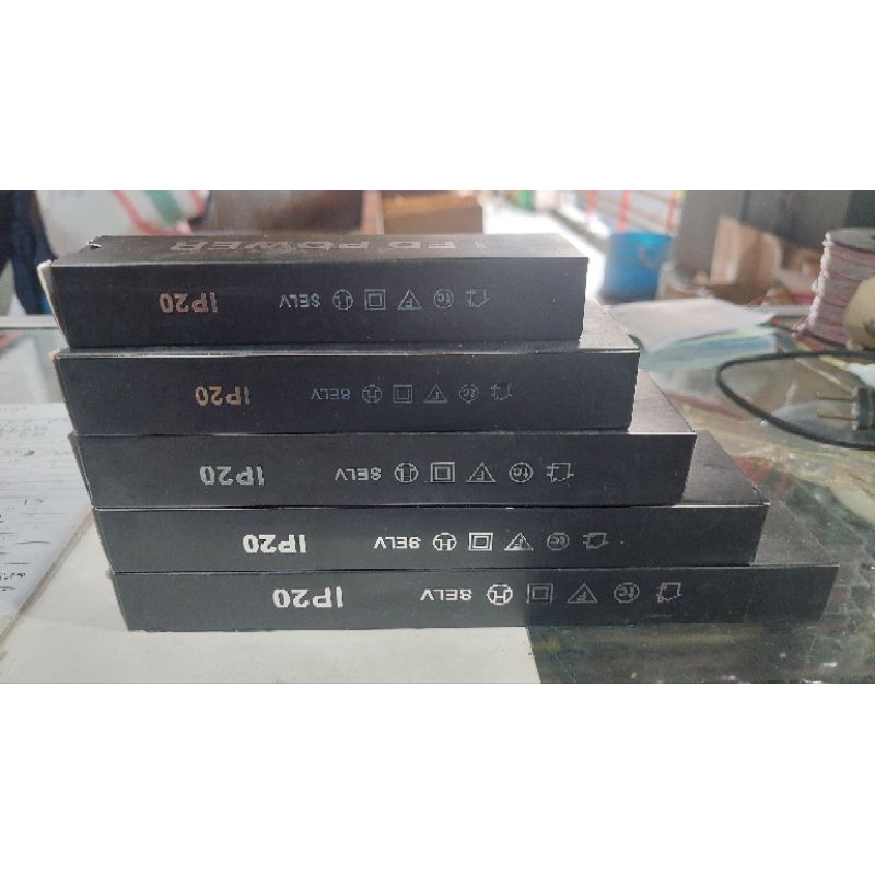 Jual power supply 12v bodi slim hitam ada 5a 60 watt, 10a 120 watt, 15a ...