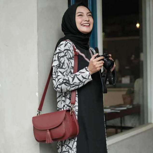 Jual Alya Bag - Tas Kamera Mirrorless DSLR Wanita dari Kulit Sapi Asli ...