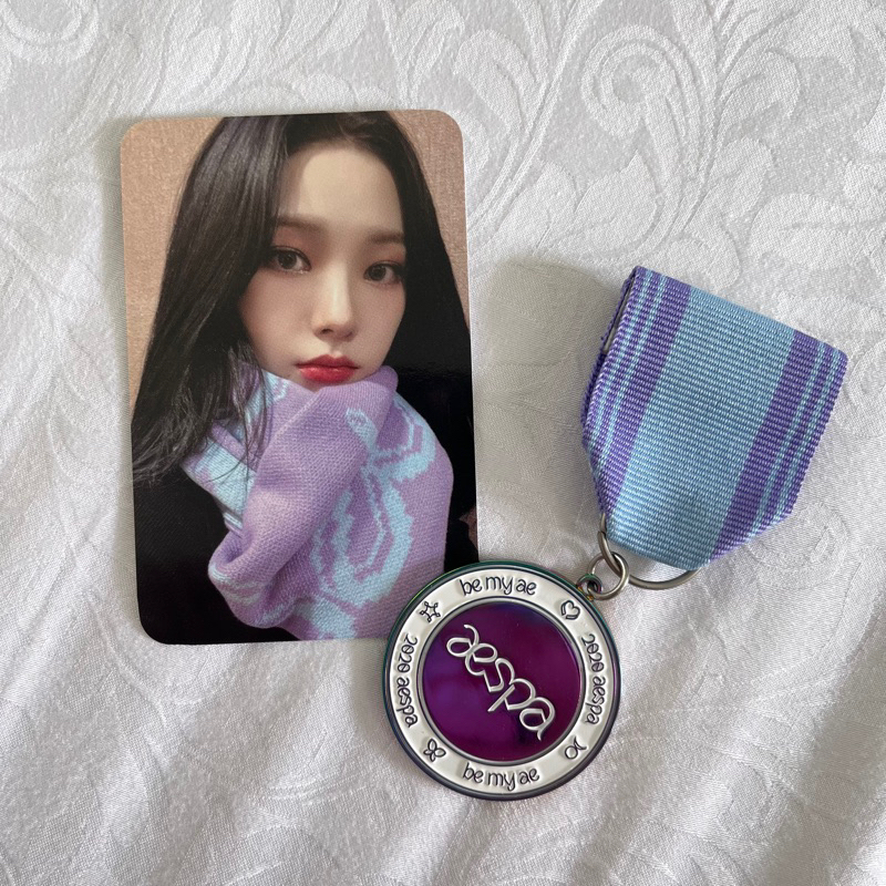 Jual Photocard Karina Aespa Emblem SMCU PC Official | Shopee Indonesia