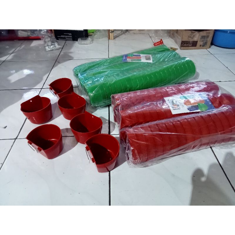 Jual Cepuk Tempat Pakan Ayam Merpati Unggas TM kawat MDN Cepuk Ayam ...