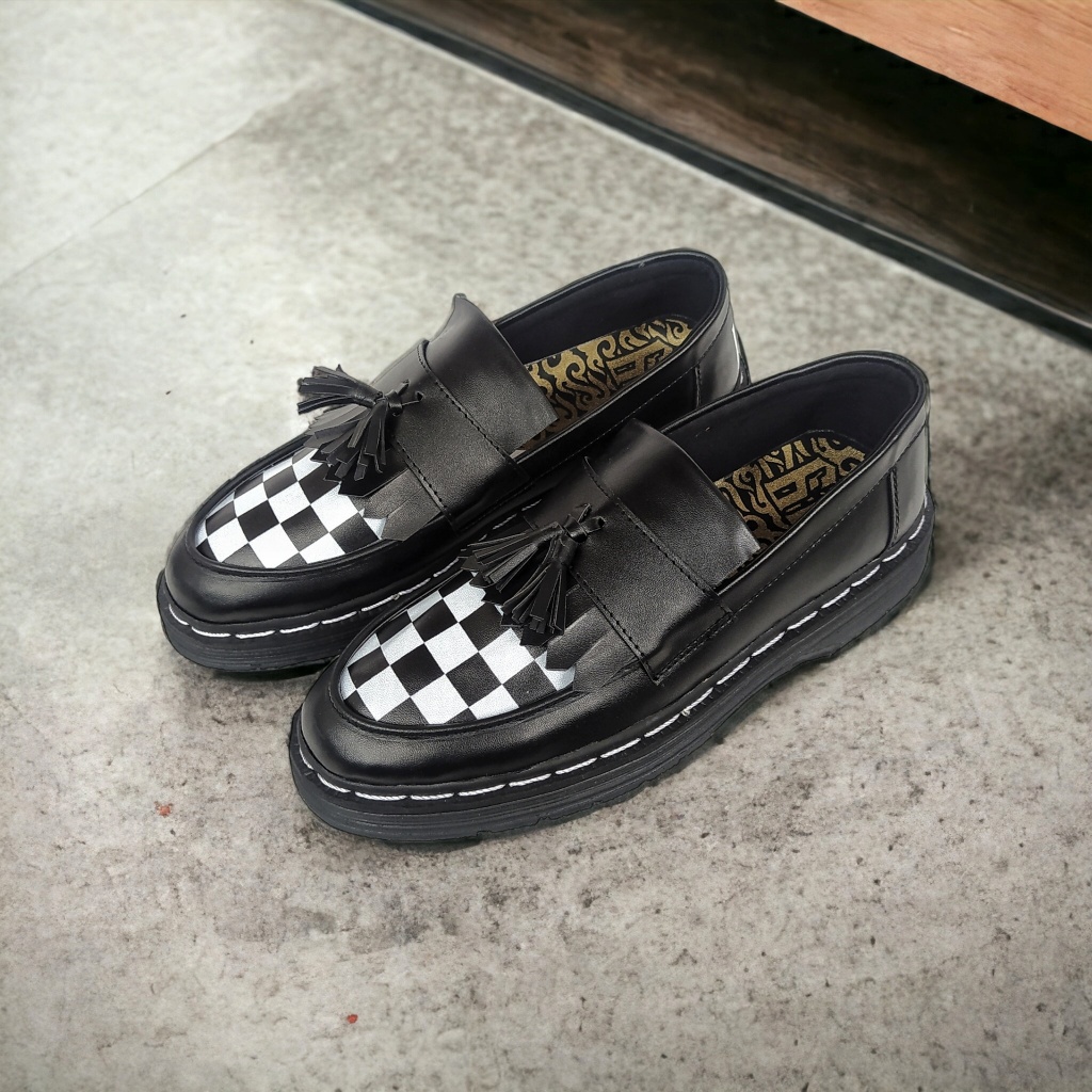 Jual Sepatu Dokmart 1619 Checkerboard Loafers Docmart Formal Pantofel ...