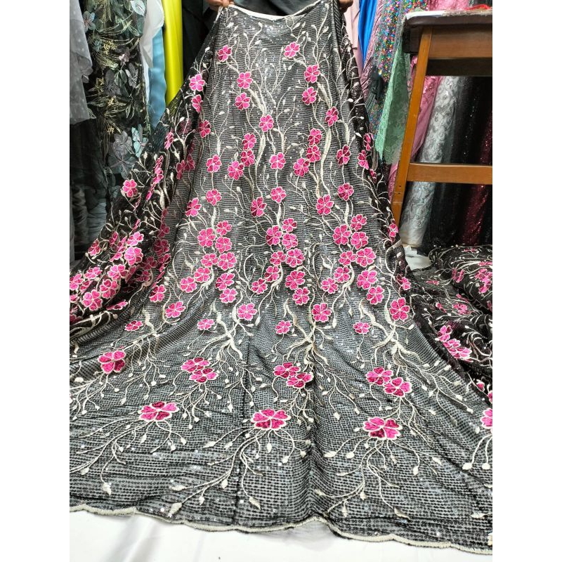 Jual KAIN TILE SEQUIN MOTIF BUNGA ANTIK, YANG DISUKAI PARA ARTIS ...
