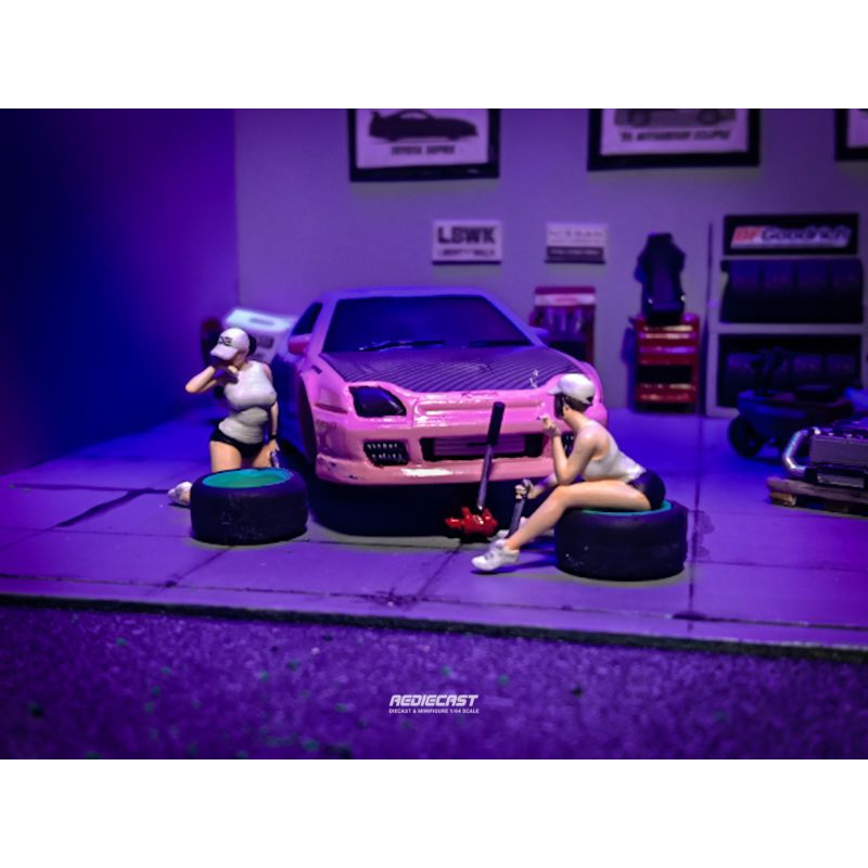 Jual miniatur figure mechanic girls skala 1/64 aksesoris diecast dan ...