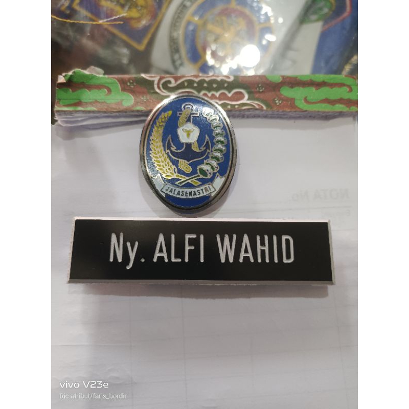 Jual nama dada + pin yala name tag satu paket sama pin jalasenastri ...