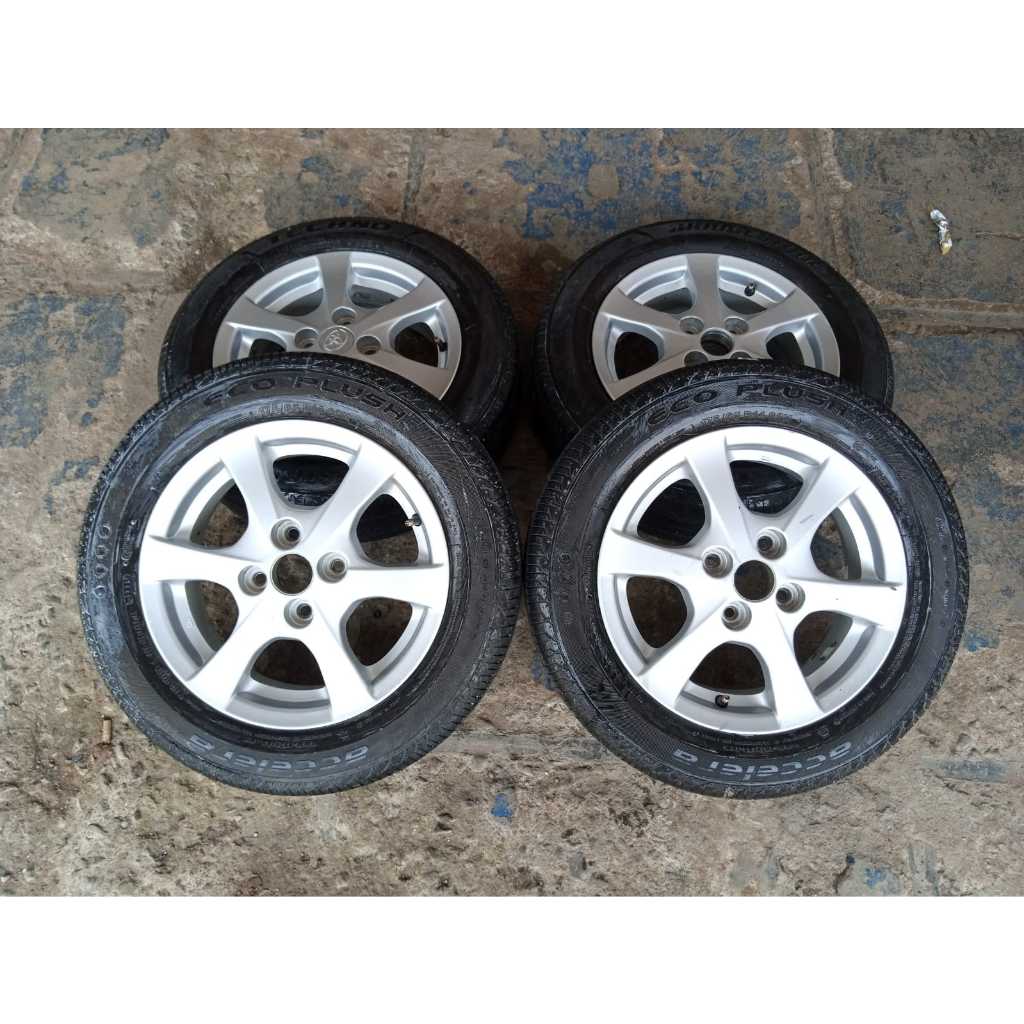 Jual Velg original bekas copotan agya ring 14 pcd 4x100 plus ban seken 175 65 R14 | Shopee Indonesia