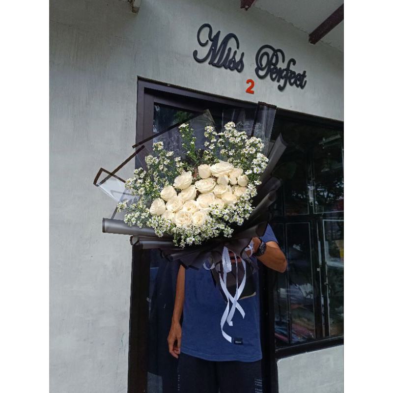 Jual fresh flower bouquet 20 white rose buket bunga mawar asli segar ...